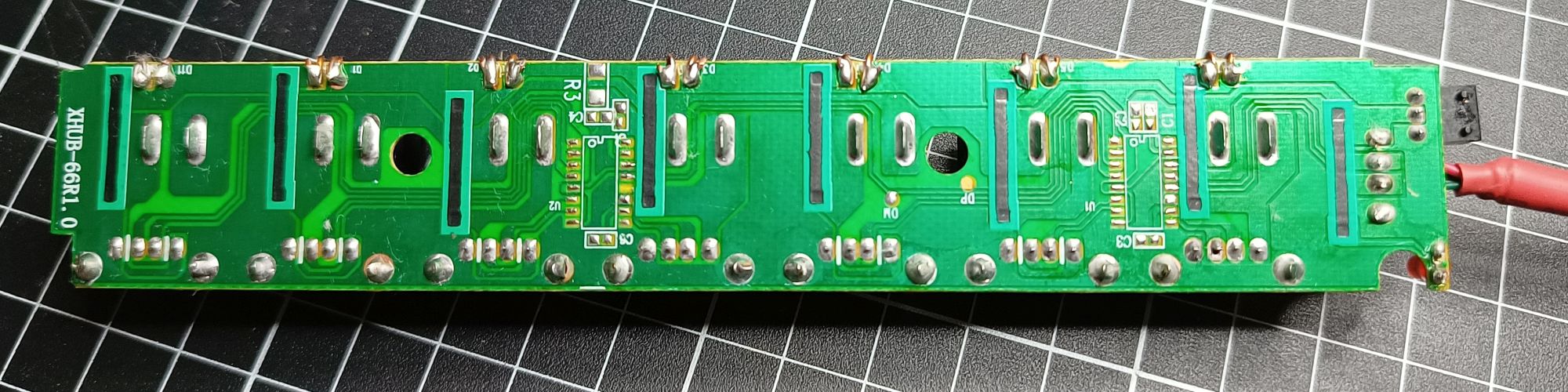 Modifying a switched USB hub for project power distribution – Garry's blog