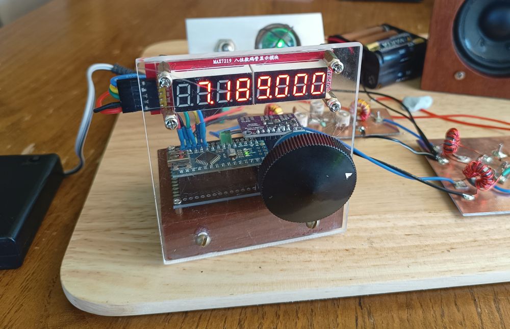 Me and ChatGPT attempt to build a Simple Si5351 VFO for the 40MHz ...