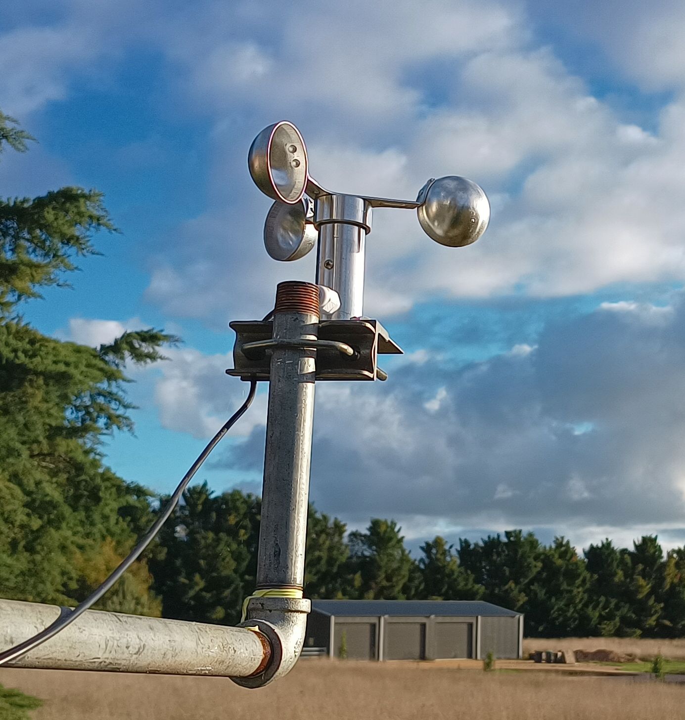 Inside a Cheap Aluminium Anemometer – Garry's blog