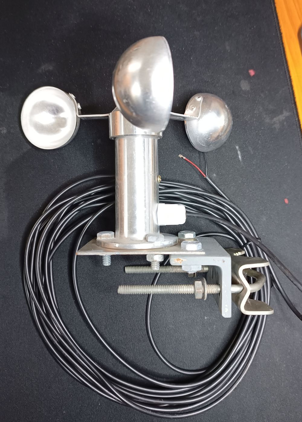Inside a Cheap Aluminium Anemometer – Garry's blog